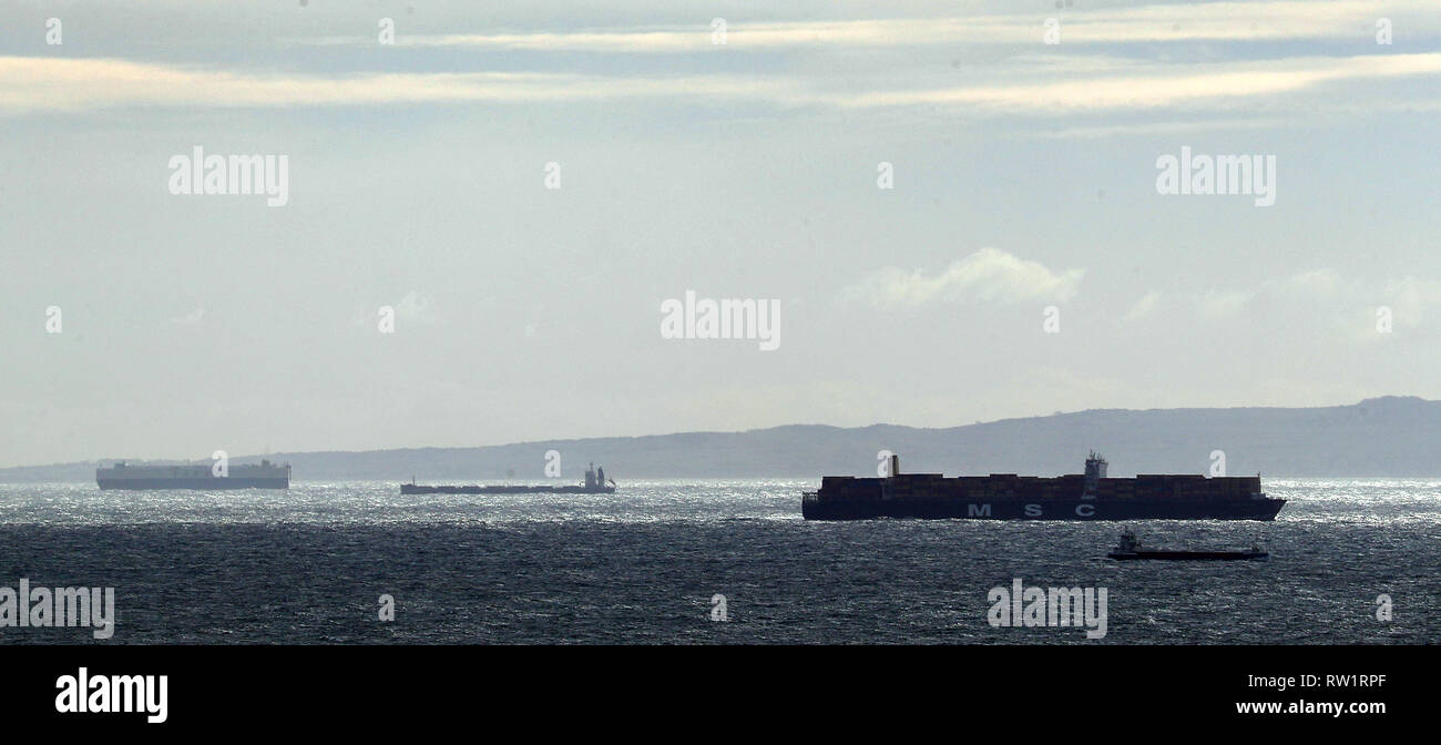 Ships pass through the shipping lane in the English Channel Stock Photo ...