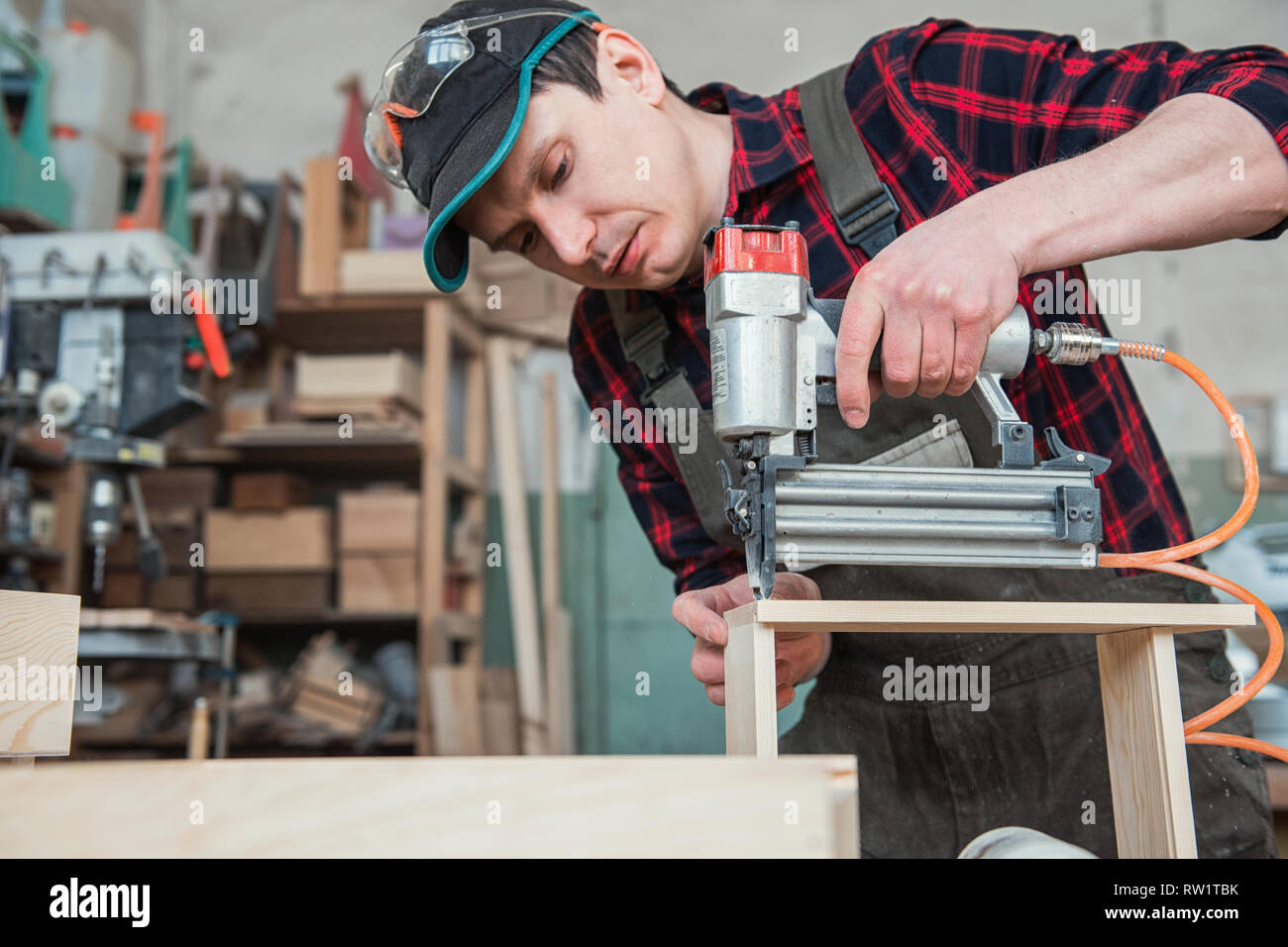 Electric stapler machine hi-res stock photography and images - Alamy