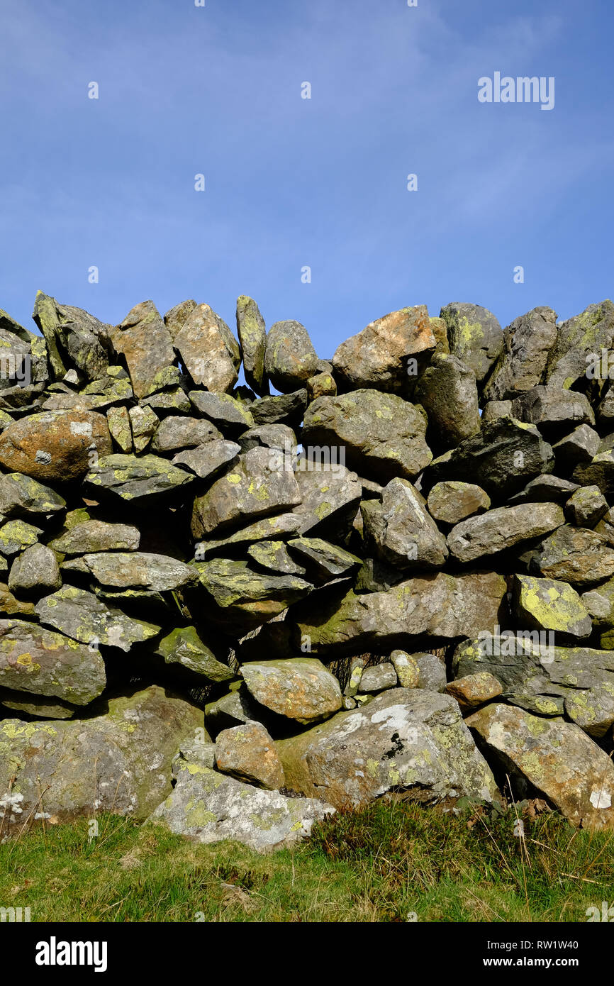 North wales stone wall hi-res stock photography and images - Alamy