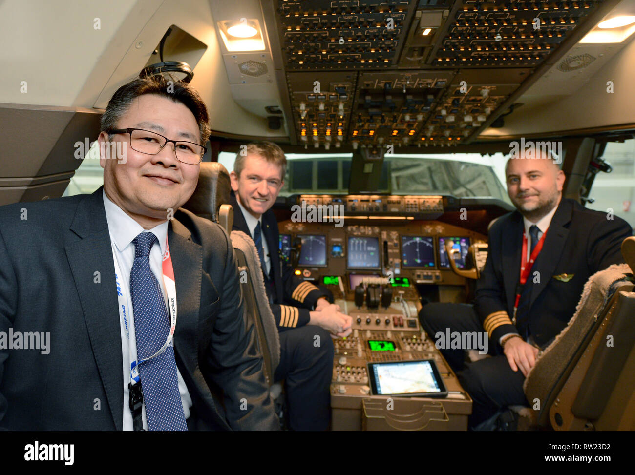 Luxemburg, Luxembourg. 04th Mar, 2019. Richard Forson (l-r, President ...