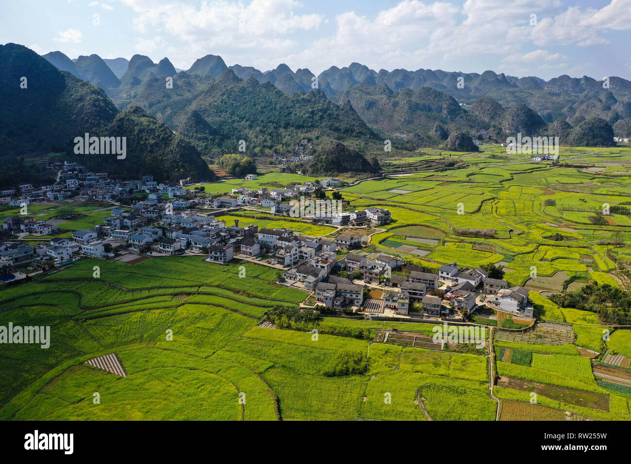 Guizhou xingyi wanfenglin forest of peaks hi-res stock photography and ...