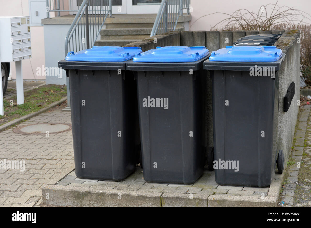 Waste paper flood hi-res stock photography and images - Alamy