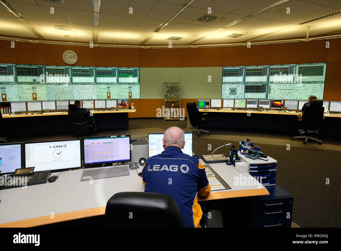 Lippendorf, Germany. 04th Mar, 2019. View into the control room of the ...