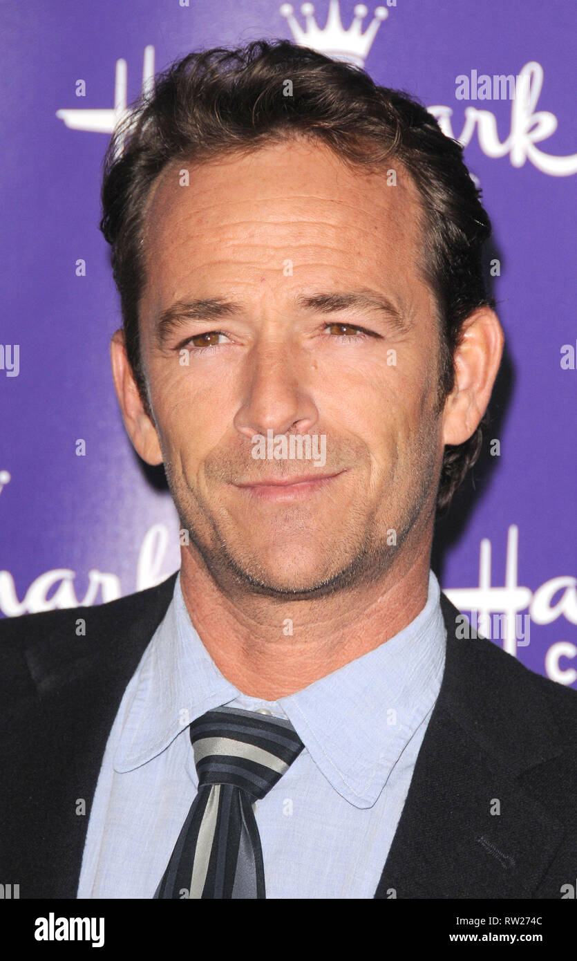 ***FILE PHOTO*** LUKE PERRY DEAD AT 52 Luke Perry at the Hallmark ...