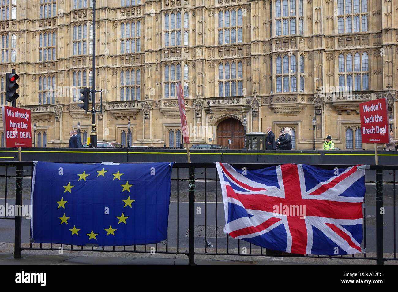 Eu flags hi-res stock photography and images - Alamy