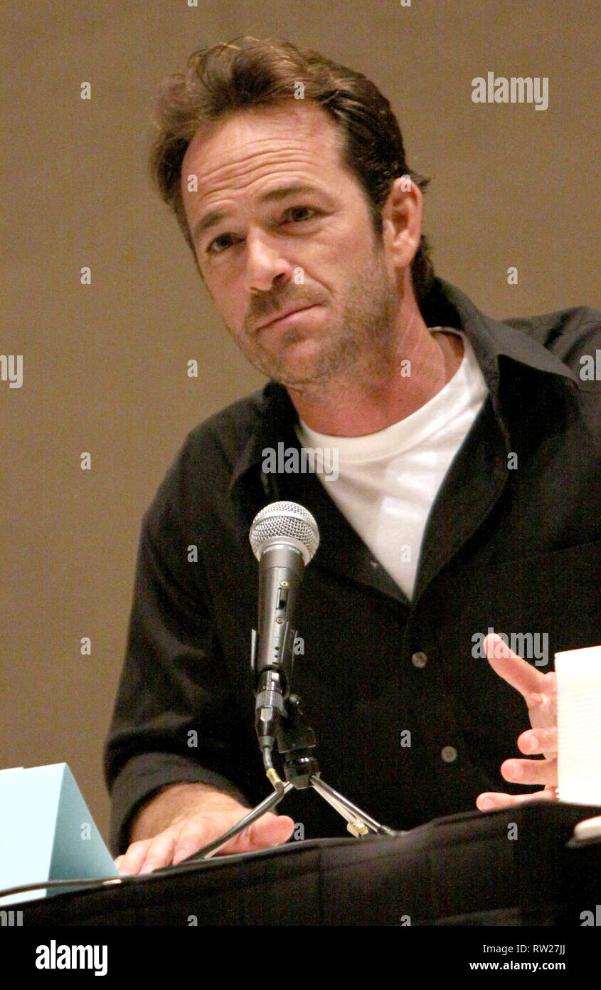 Hollywood, CA, USA. 5th Sep, 2010. 04 March 2019 - Luke Perry of ...