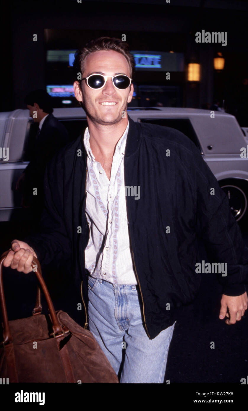 ***FILE PHOTO*** LUKE PERRY DEAD AT 52 Luke Perry arrives for the Fox ...