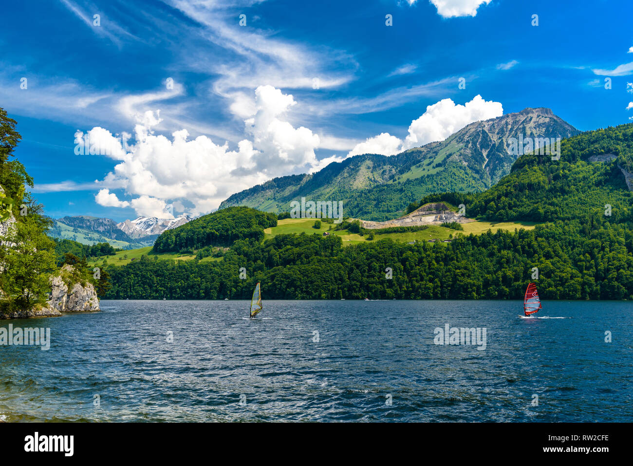Lake lucerne switzerland beach hi-res stock photography and images - Alamy