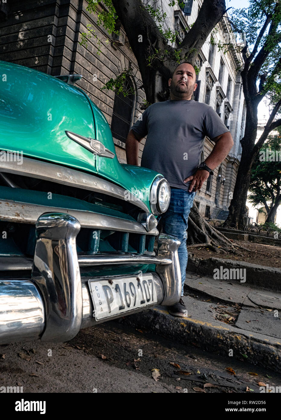 Havana taxi driver hi-res stock photography and images - Alamy