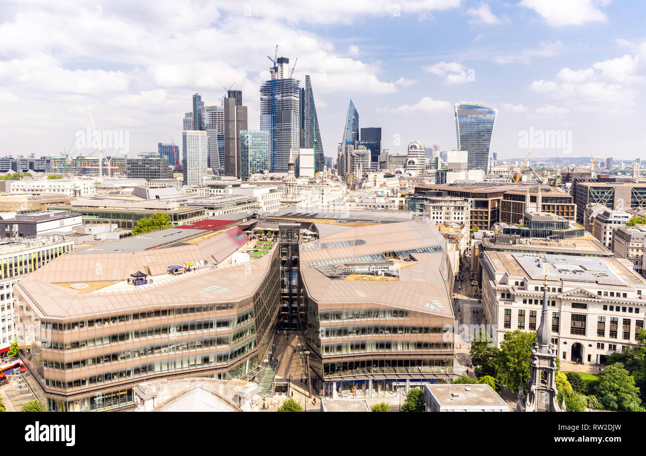 London downtown cityscape skylines building in London England UK Stock ...