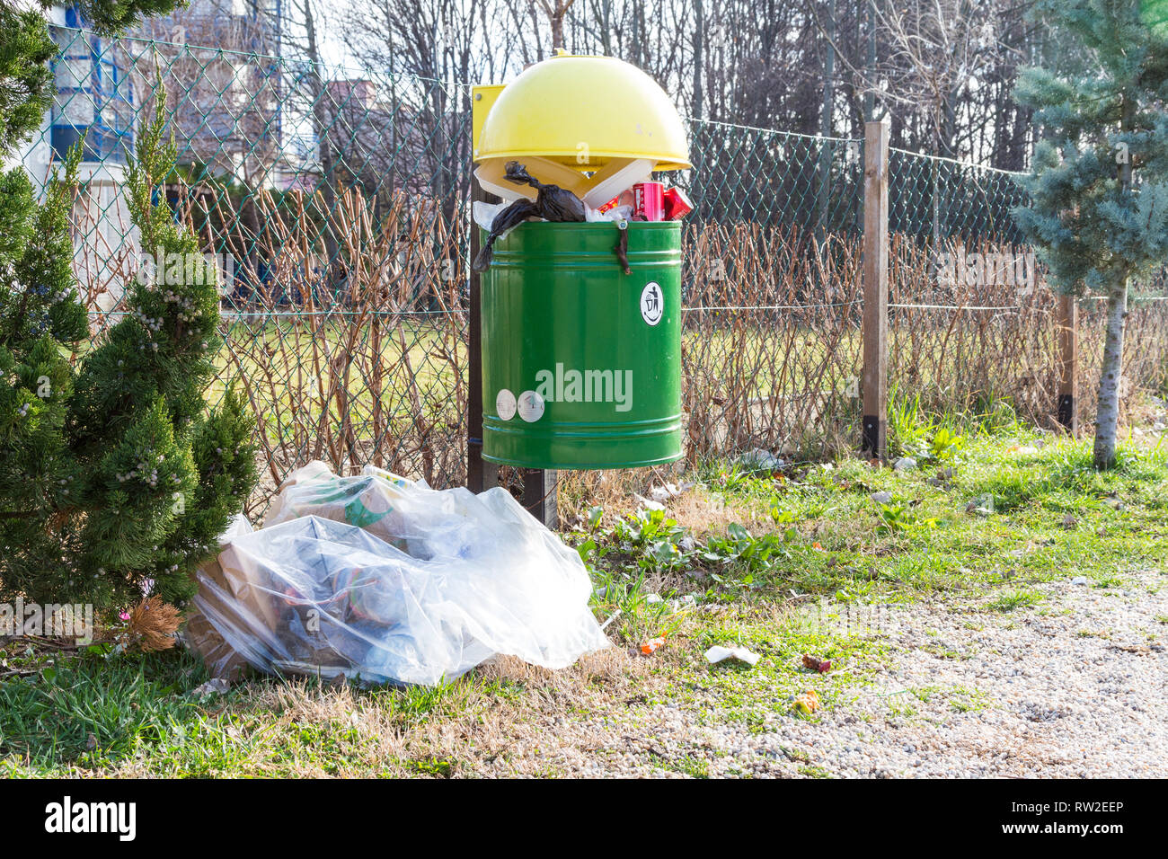 Playground rubbish hi-res stock photography and images - Alamy