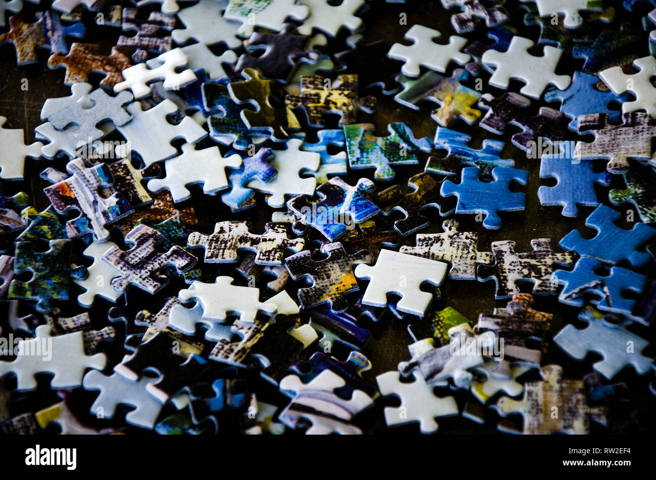 Jig saw hi-res stock photography and images - Alamy