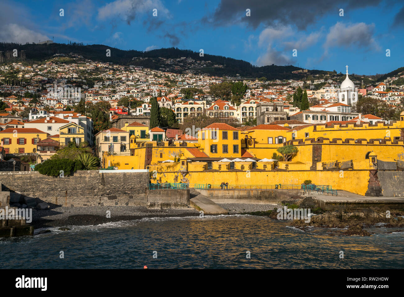 Festung Forte de Sao Tiago und die Kirche Igreja do Socorro, Funchal ...