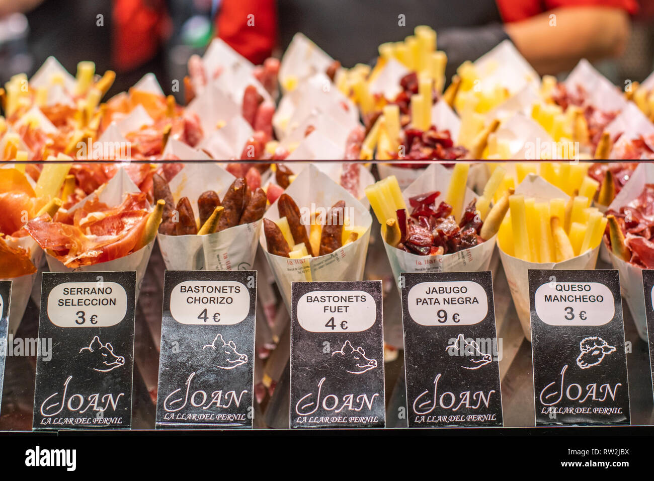 Street food with ham and cheese (Jam—n IbŽrico y Queso) in La Boqueria ...