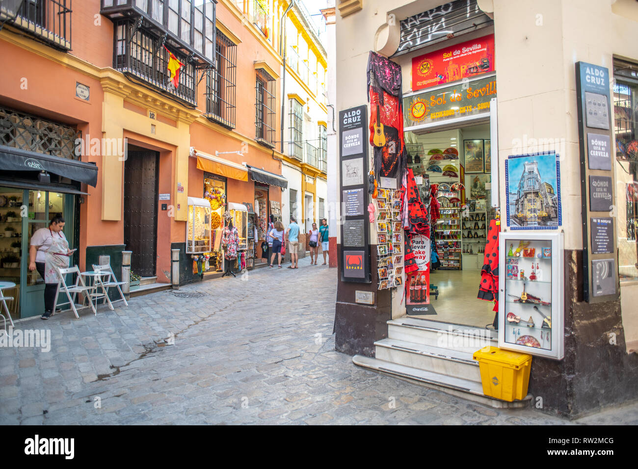 Corner street in seville hi-res stock photography and images - Alamy