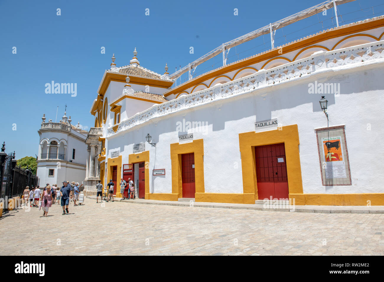 Colorful building seville hi-res stock photography and images - Alamy