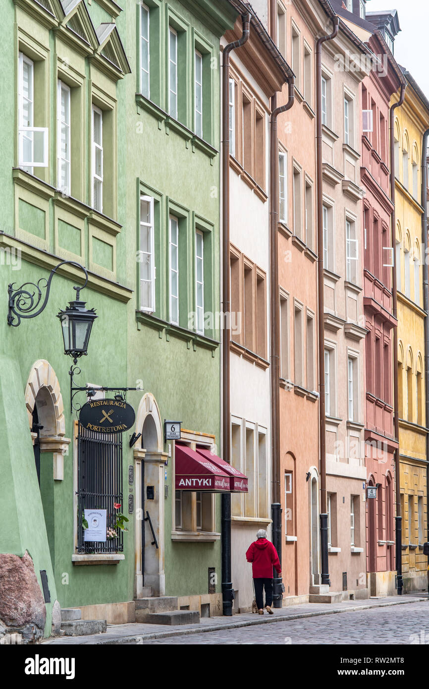 Buildings in warsaw hi-res stock photography and images - Alamy