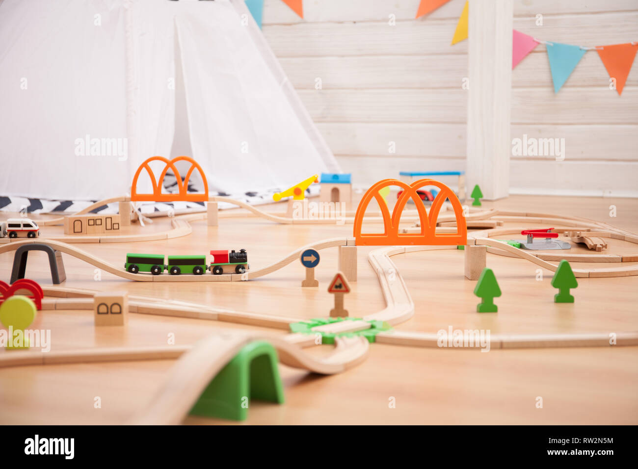 Toy railway hi-res stock photography and images - Alamy