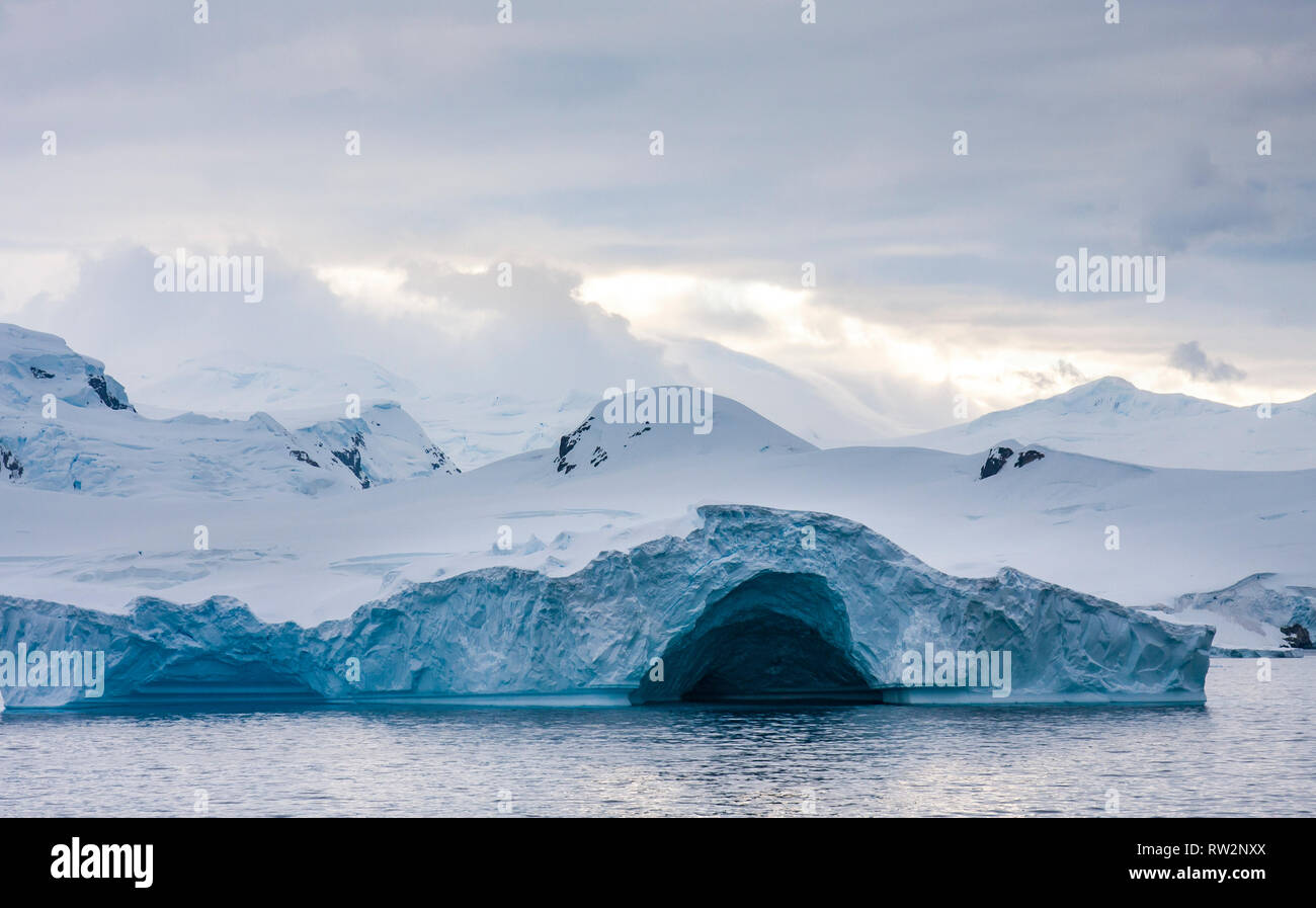 coast of Antarctic peninsula during antarctic summer season Stock Photo ...