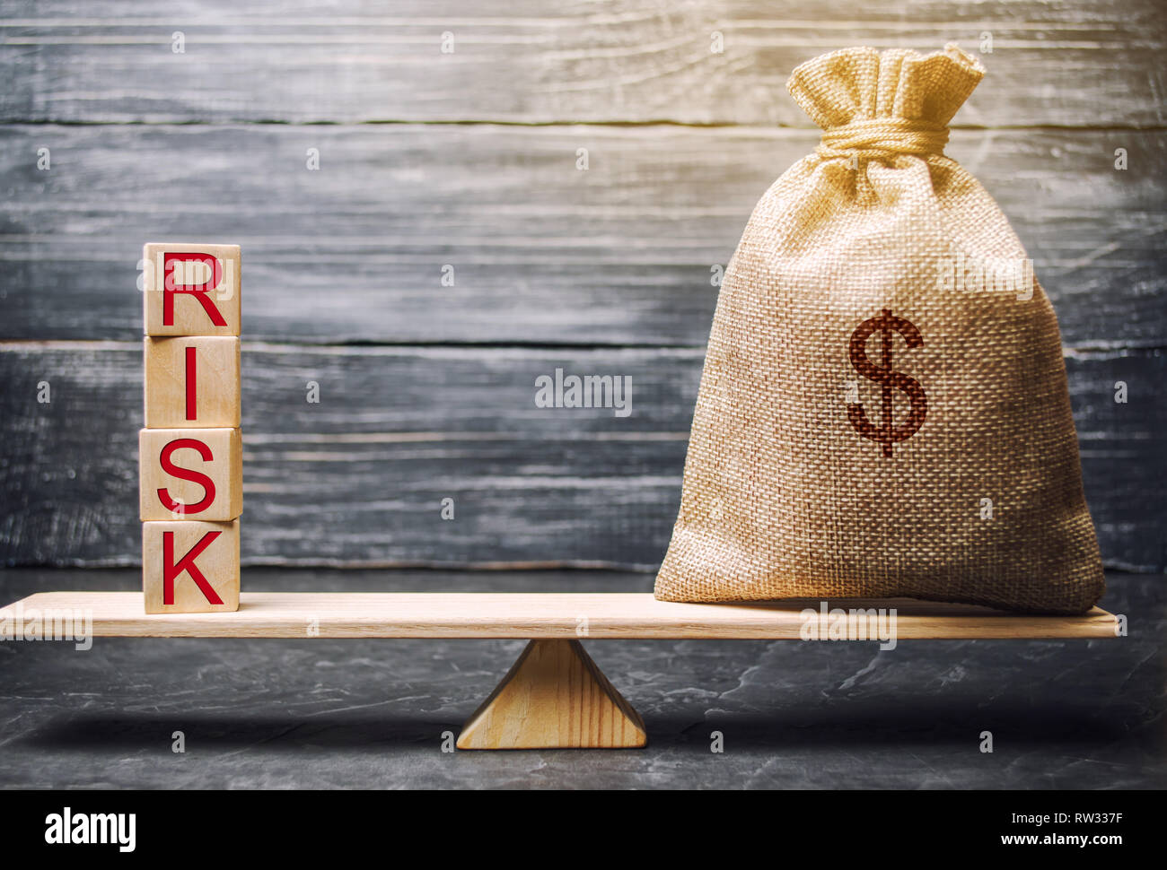Risk reward diagram hi-res stock photography and images - Alamy