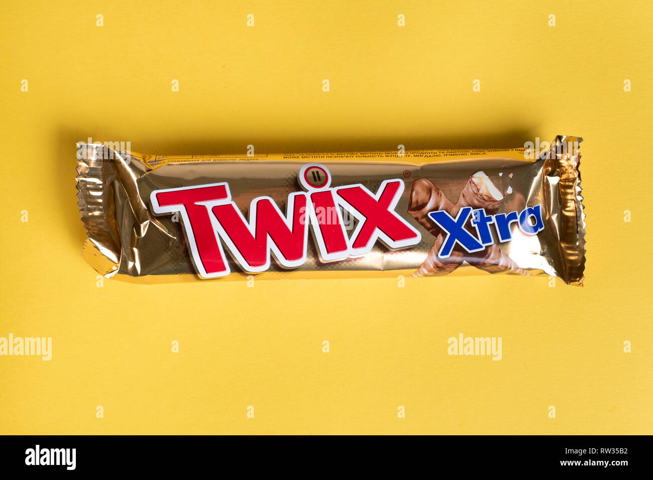 Twix candy bar wrapper hi-res stock photography and images - Alamy