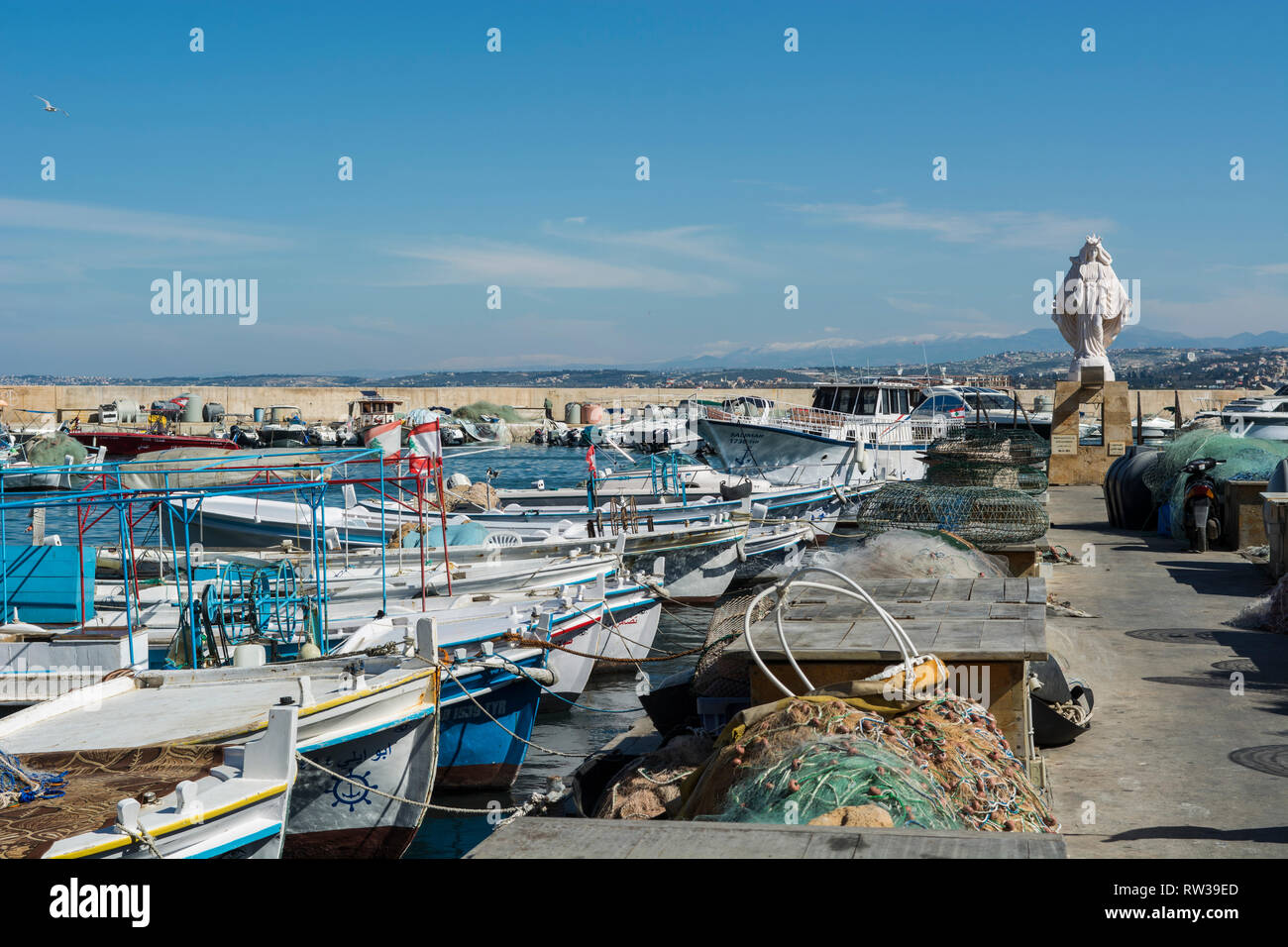 Middle east fishing hi-res stock photography and images - Alamy