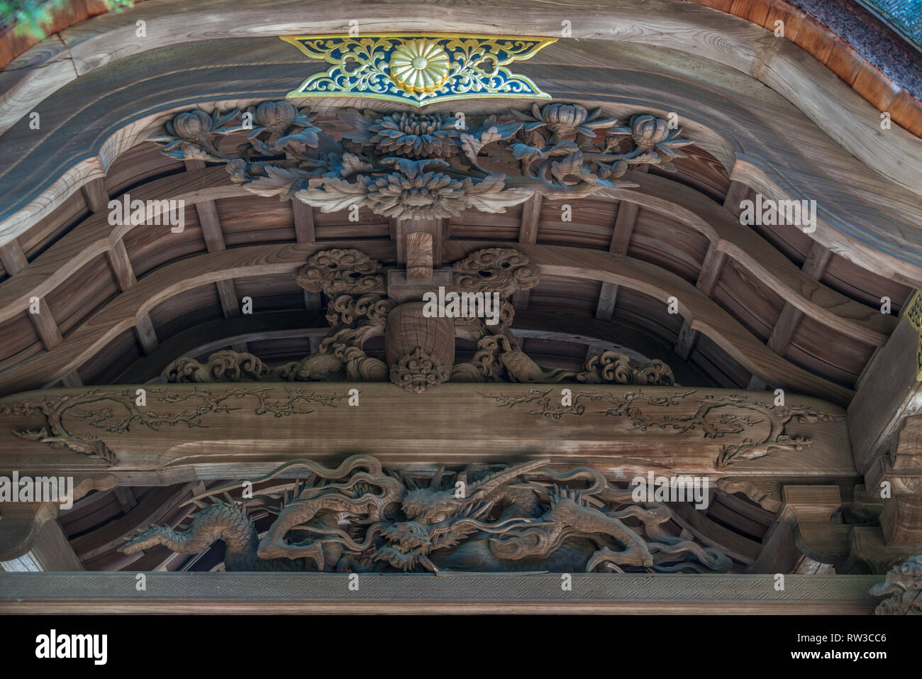 Gold and wood craved ornaments Engaku-ji Zen Buddhist temple, Dai-hojo ...