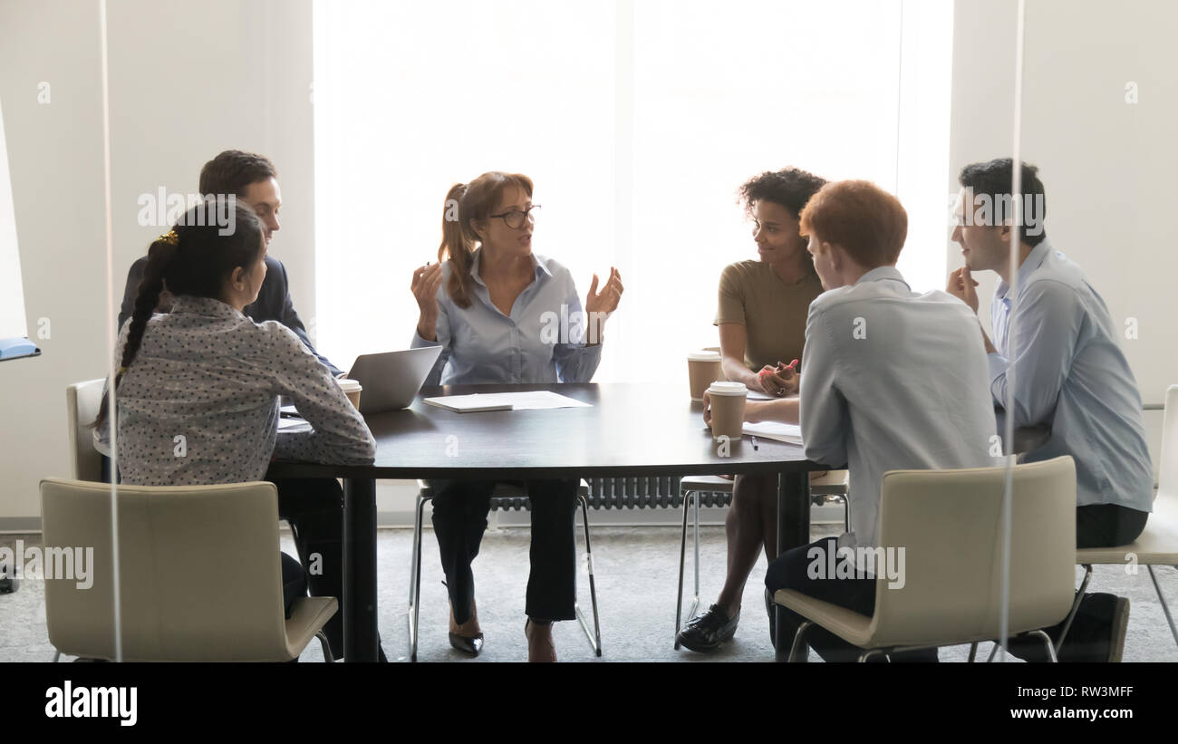Diverse group conference table hi-res stock photography and images - Alamy