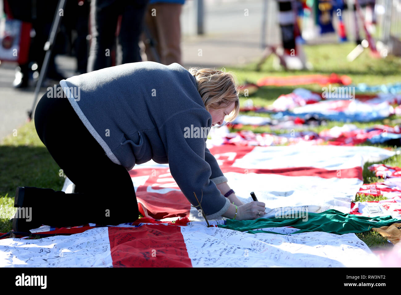 England flag outside bet365 stadium hi-res stock photography and images ...
