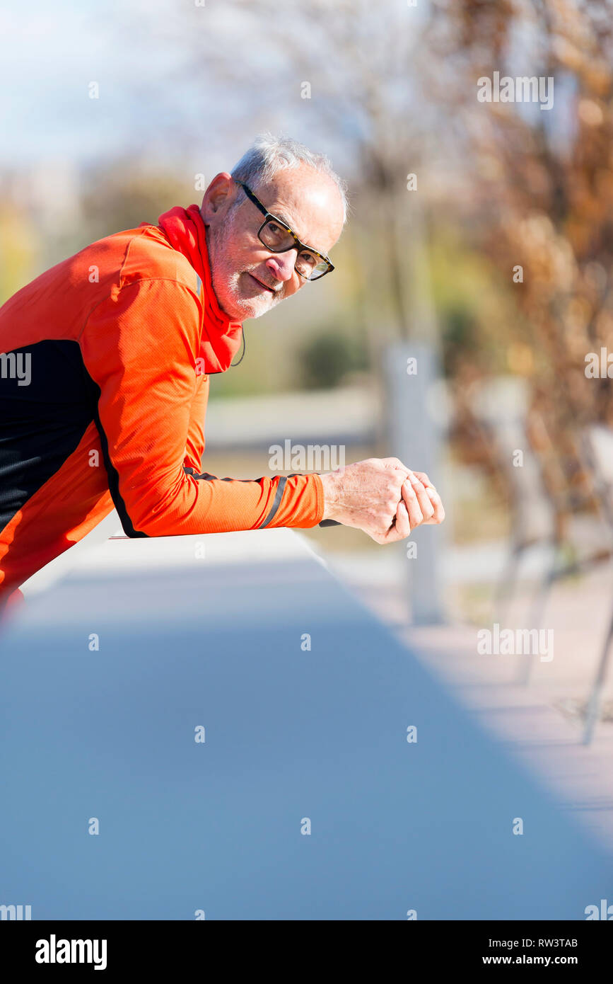 Side view mature man runner hi-res stock photography and images - Alamy