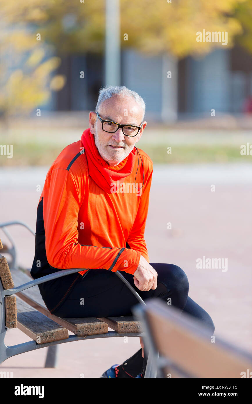 Runner park bench hi-res stock photography and images - Alamy