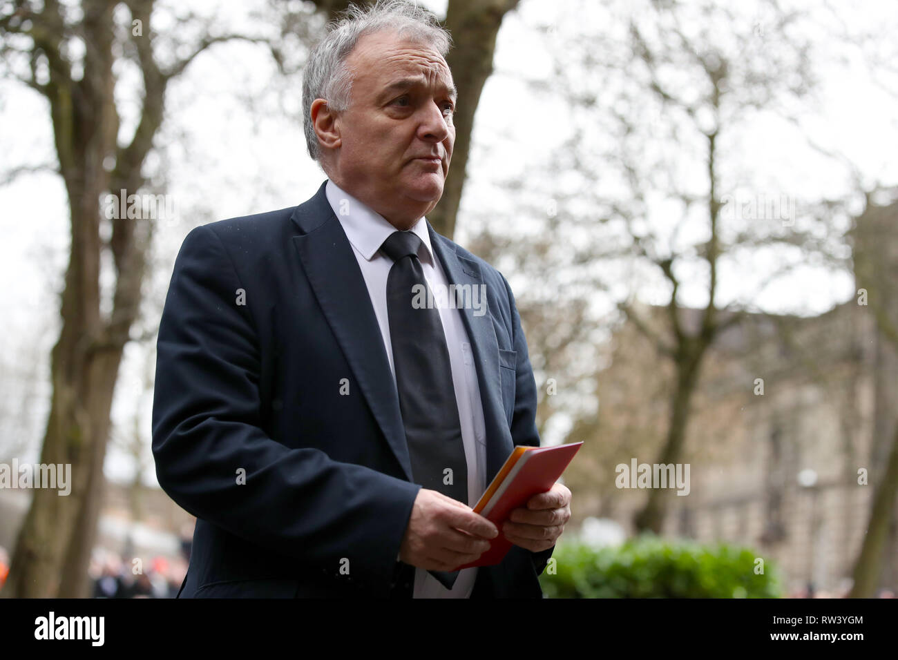 Stoke city manager lou macari hi-res stock photography and images - Alamy