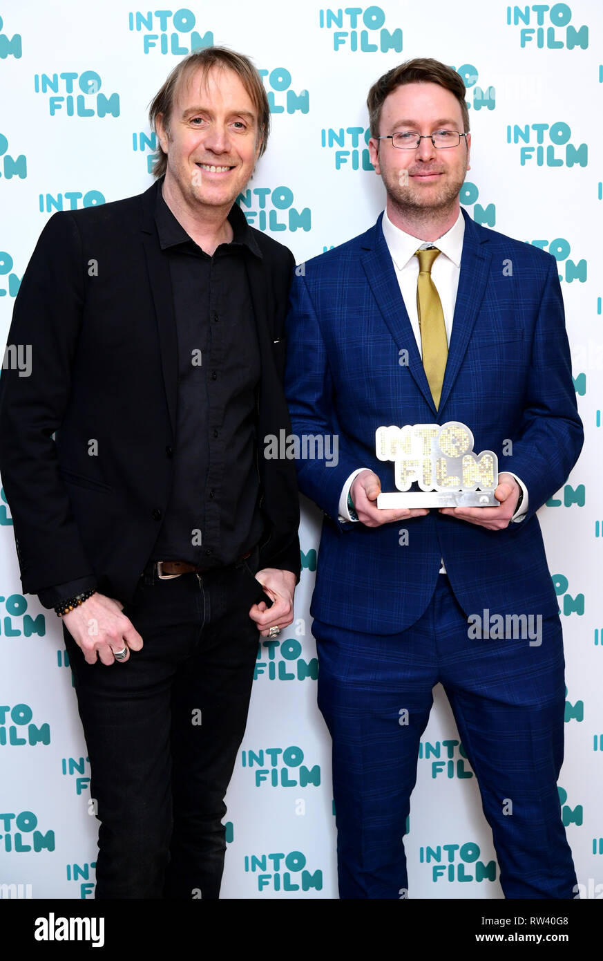 Rhys Ifans presents Rhys Roberts with the Teacher of the Year Award ...