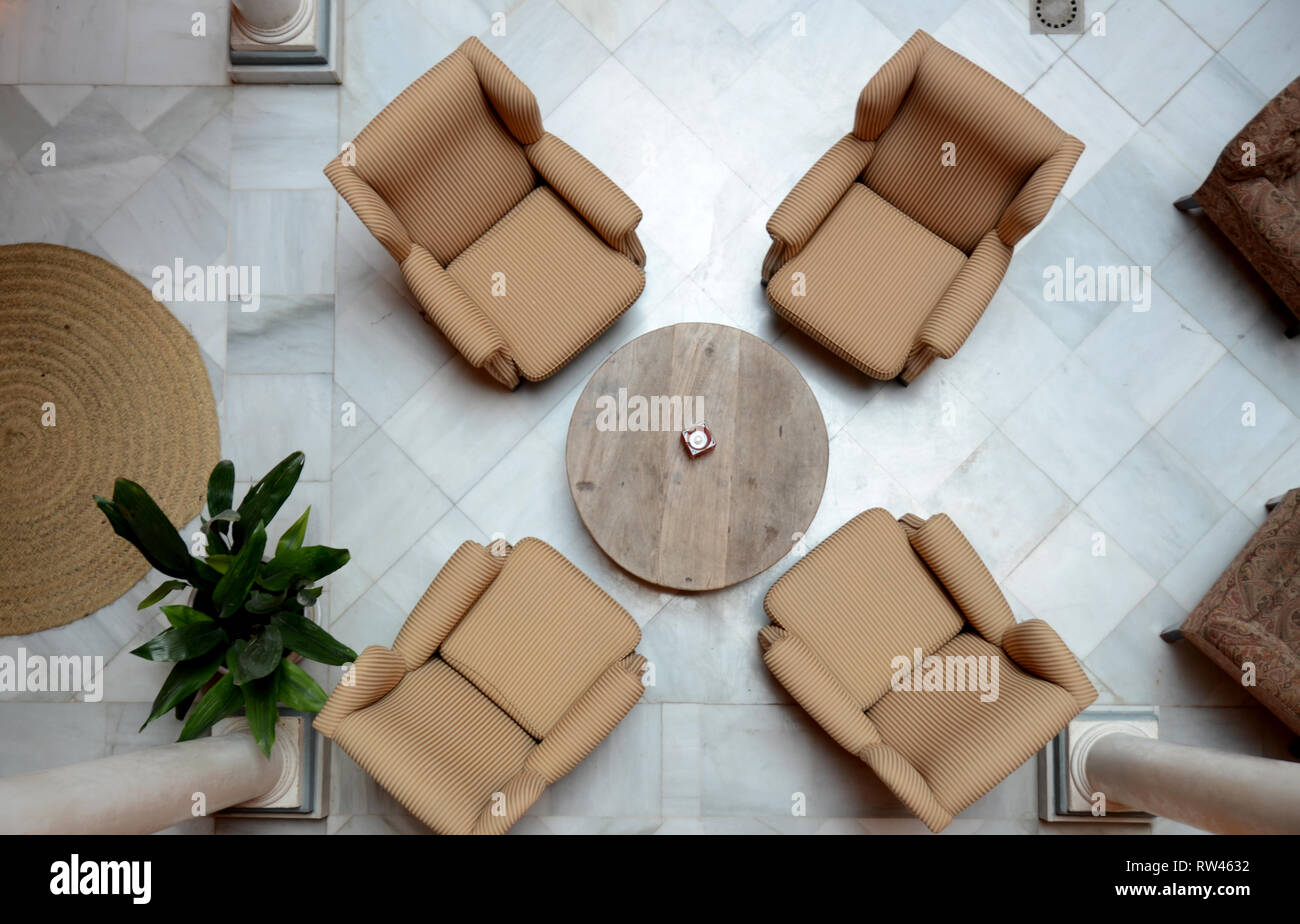 Chairs above round hi-res stock photography and images - Alamy