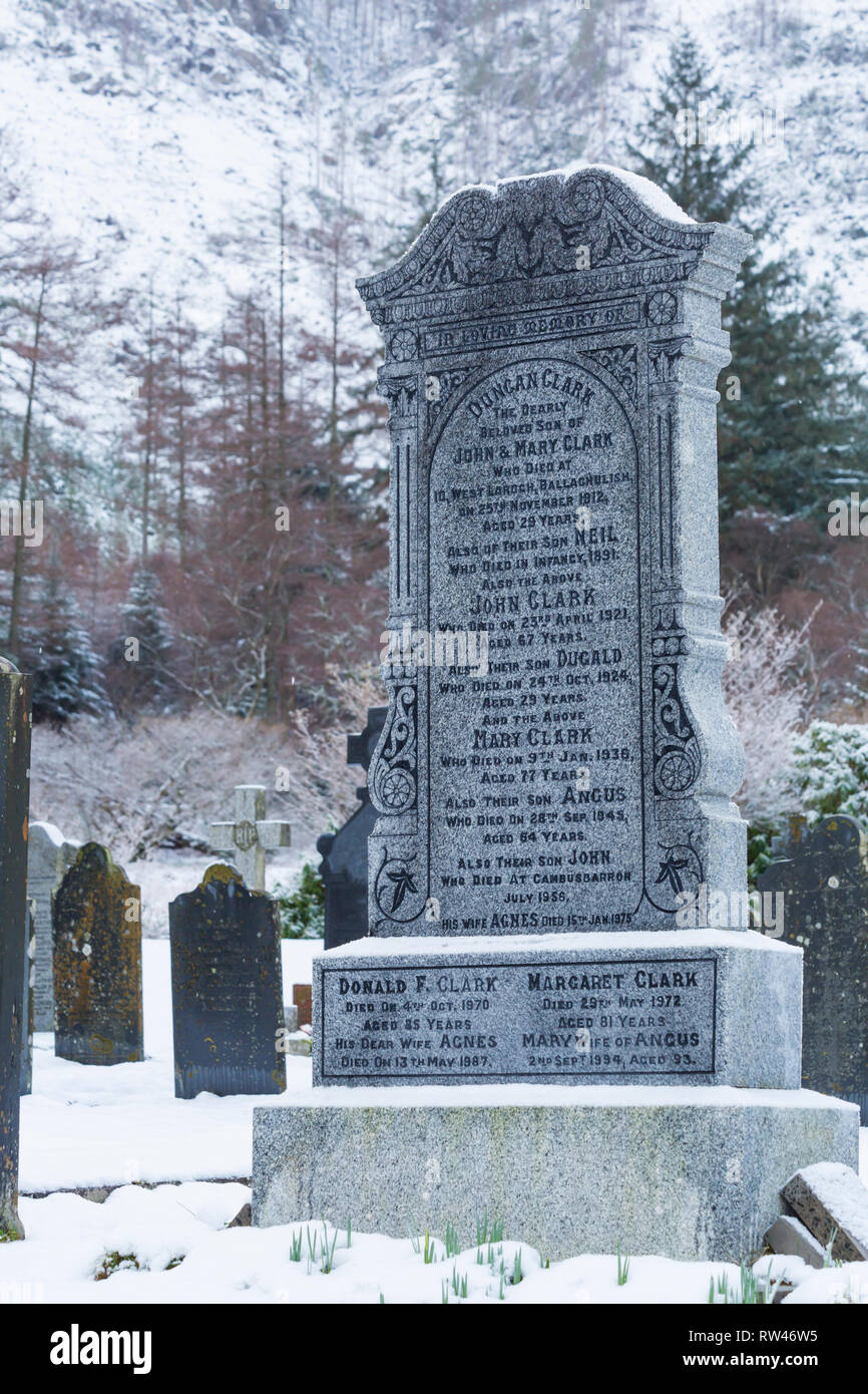 Memorial in graveyard st mary hi-res stock photography and images - Alamy