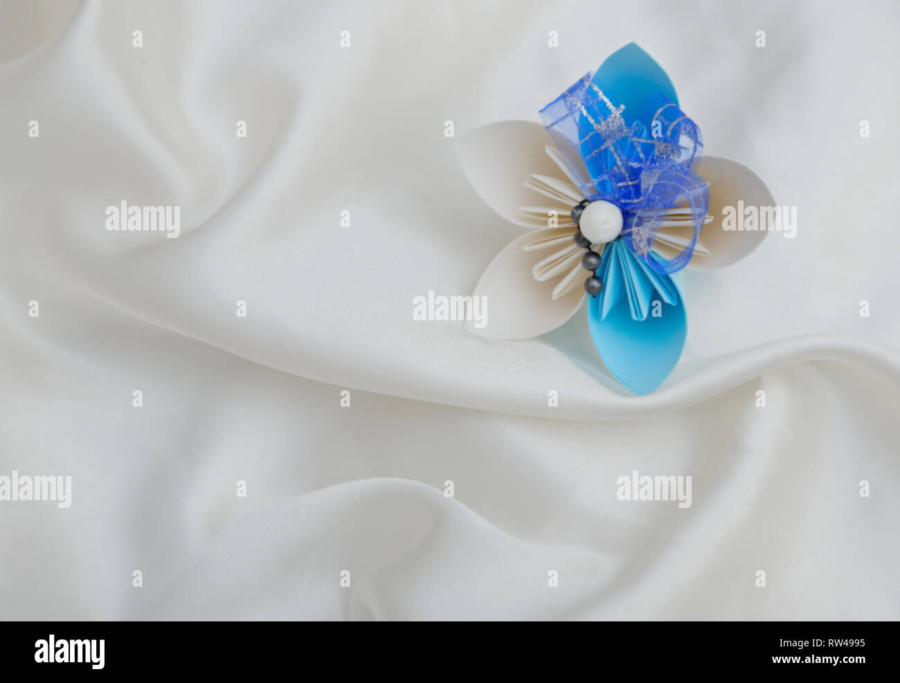 Paper flower origami hi-res stock photography and images - Alamy