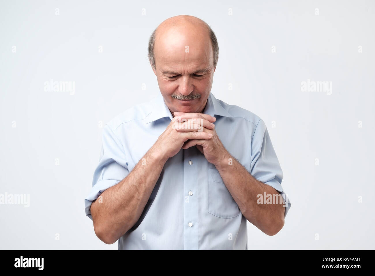 Drunk being sick hi-res stock photography and images - Alamy