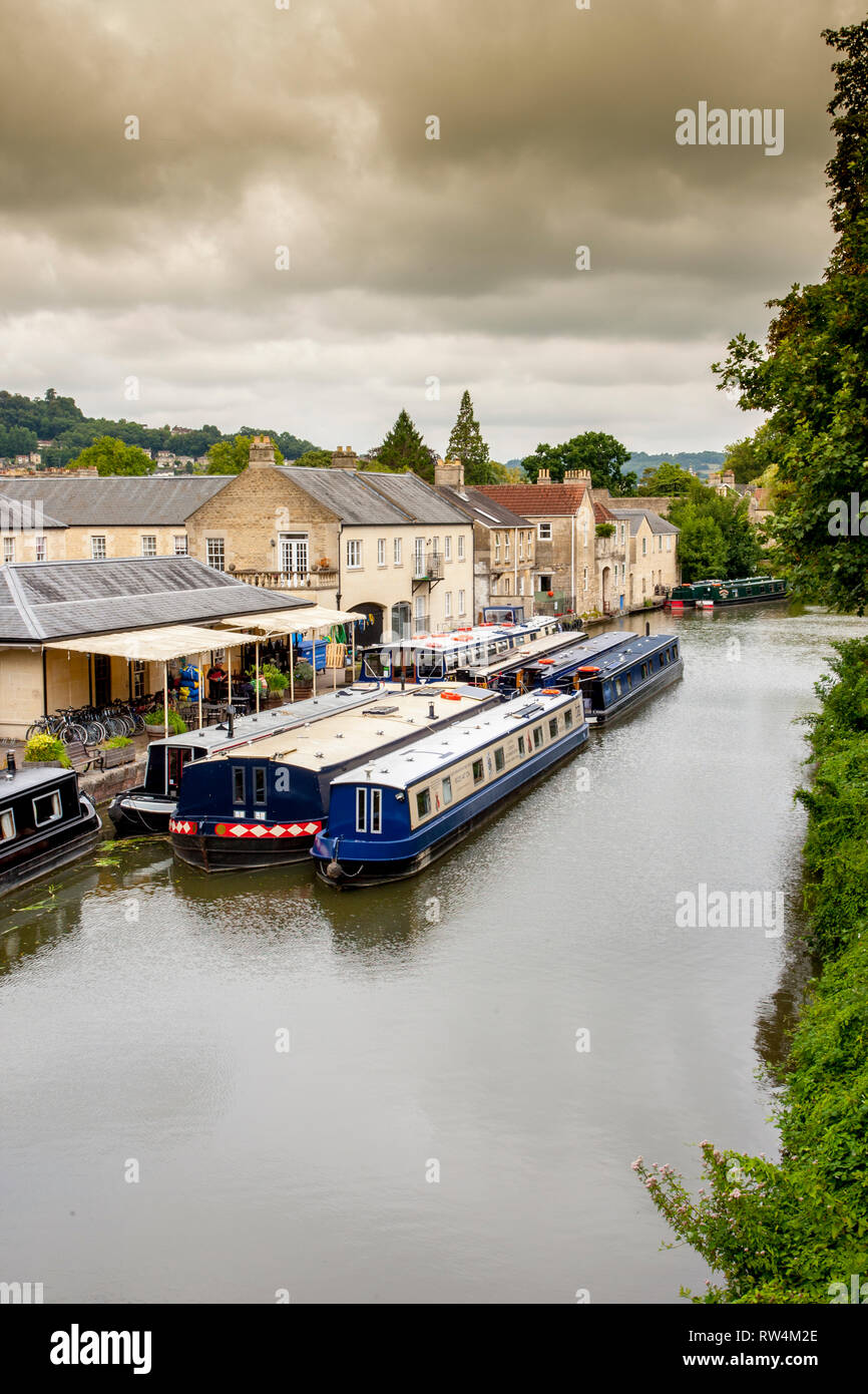English barges hi-res stock photography and images - Alamy