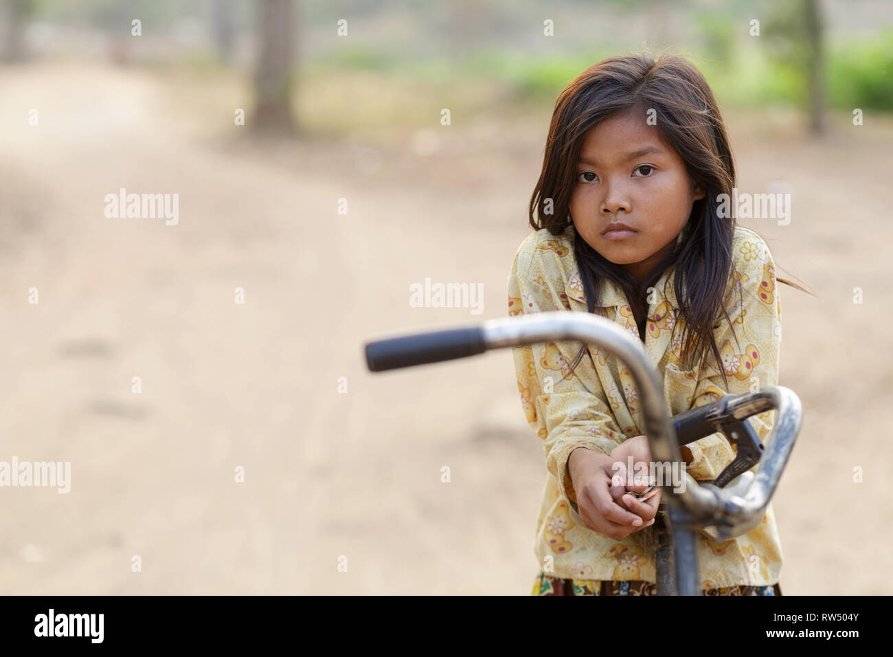 Cute khmer girl hi-res stock photography and images - Alamy