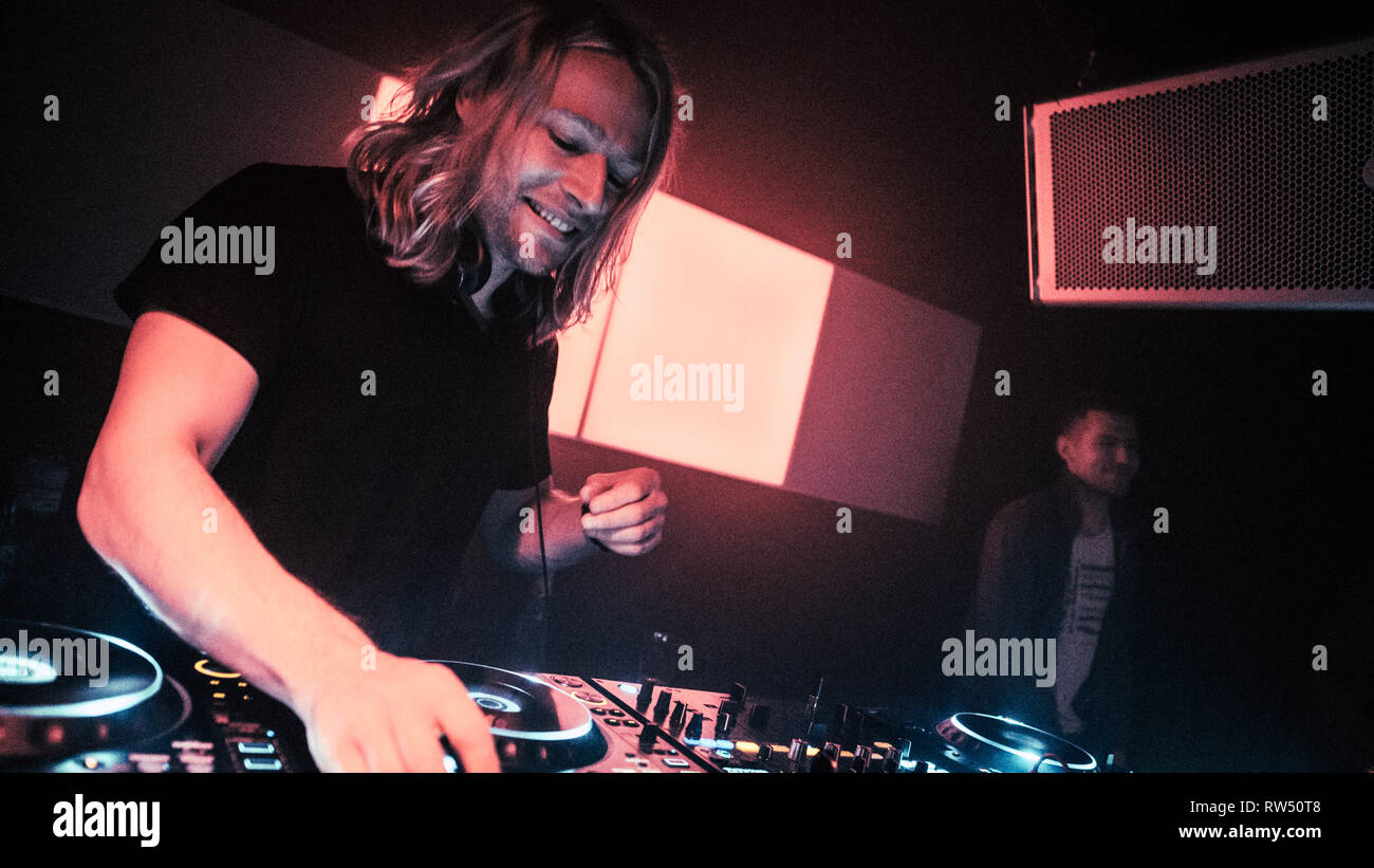 James zabiela hi-res stock photography and images - Alamy