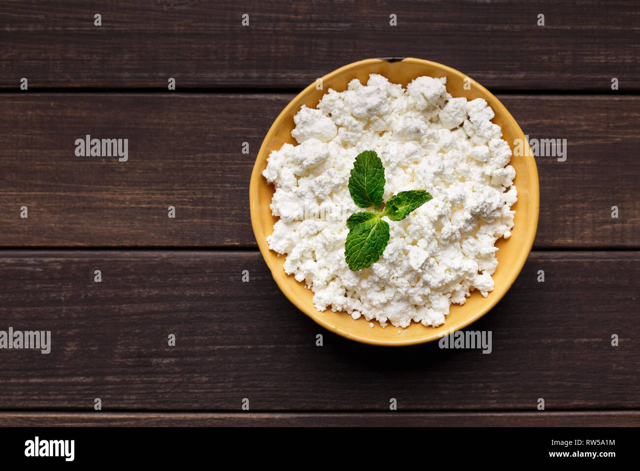 Country cottage cheese hi-res stock photography and images - Alamy