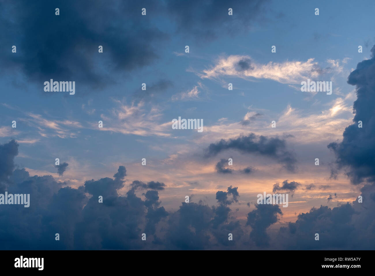 Dramatic evening sky with clouds Stock Photo - Alamy