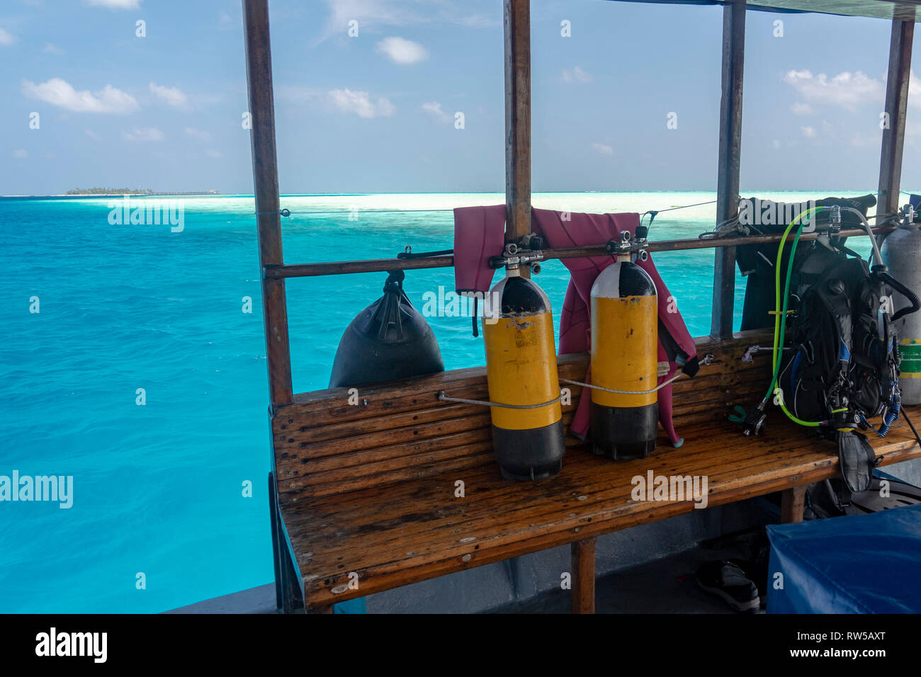 Scuba tanks on dive boat hi-res stock photography and images - Alamy