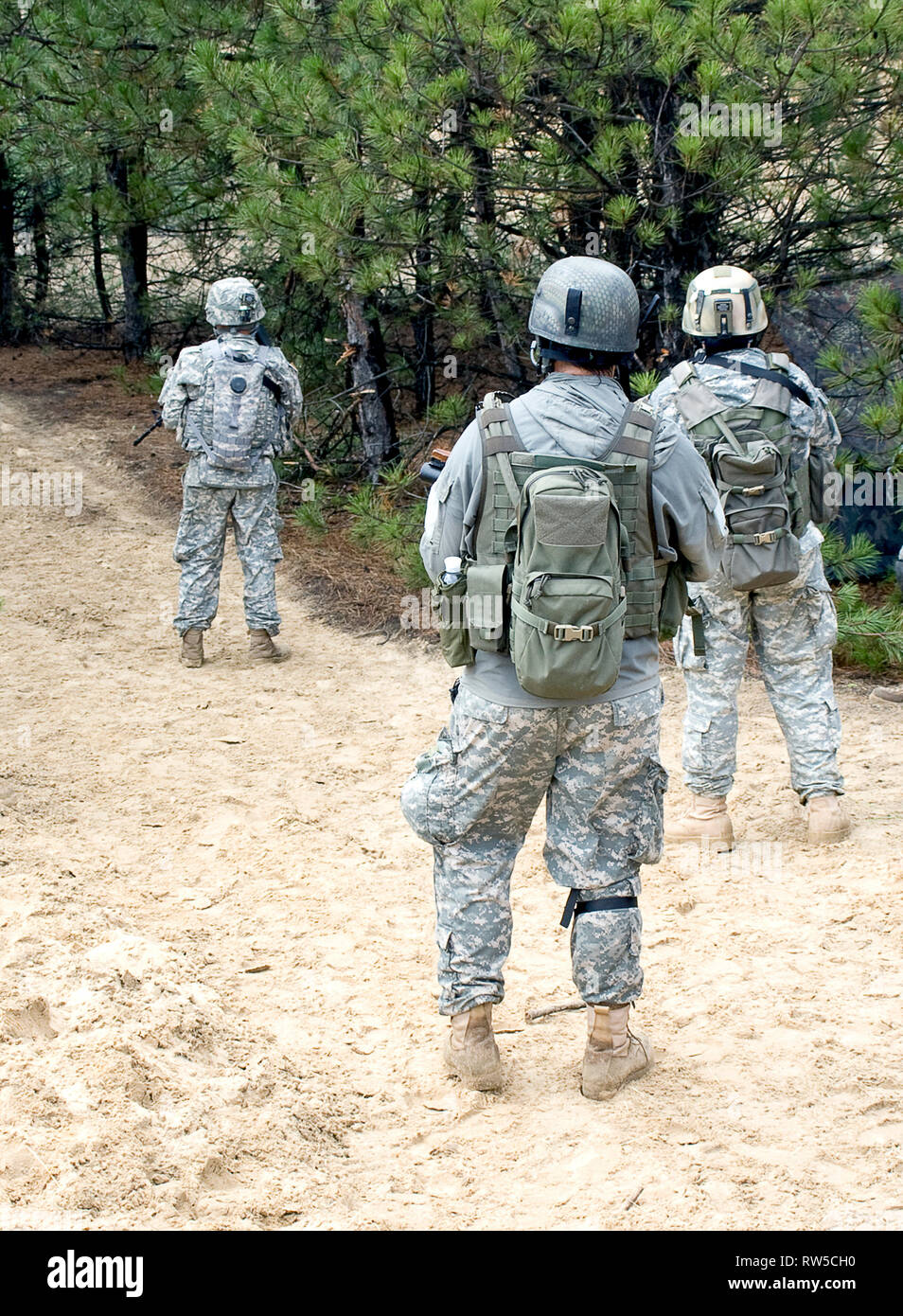 American military patrol hi-res stock photography and images - Alamy