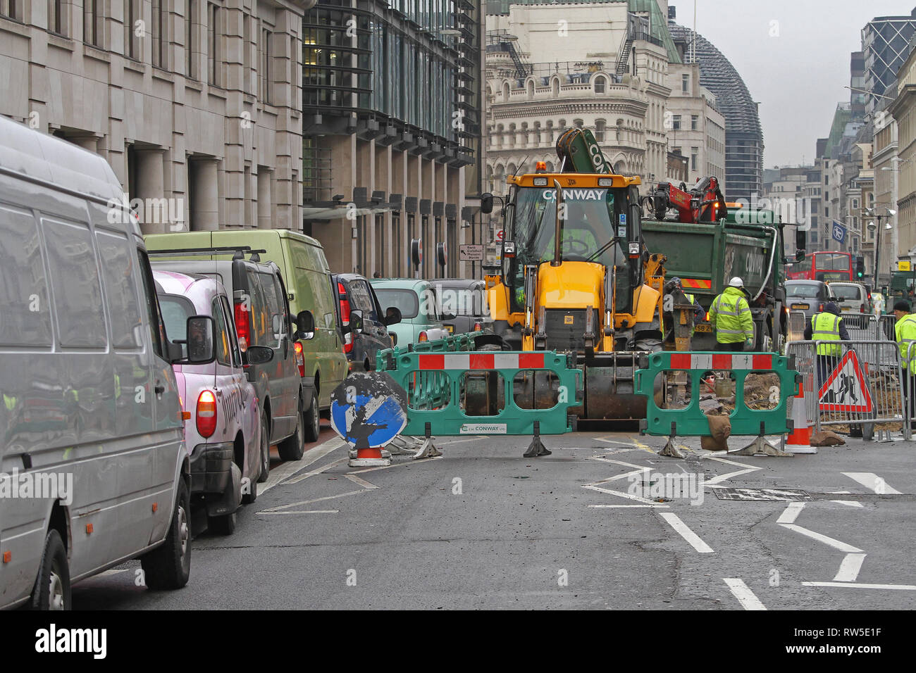 Construction workers excavator pipeline construction hi-res stock ...
