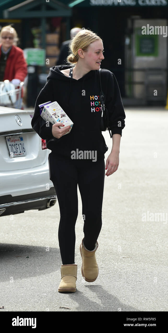 Dakota Fanning stops by Whole Foods Market with her grandmother after a ...