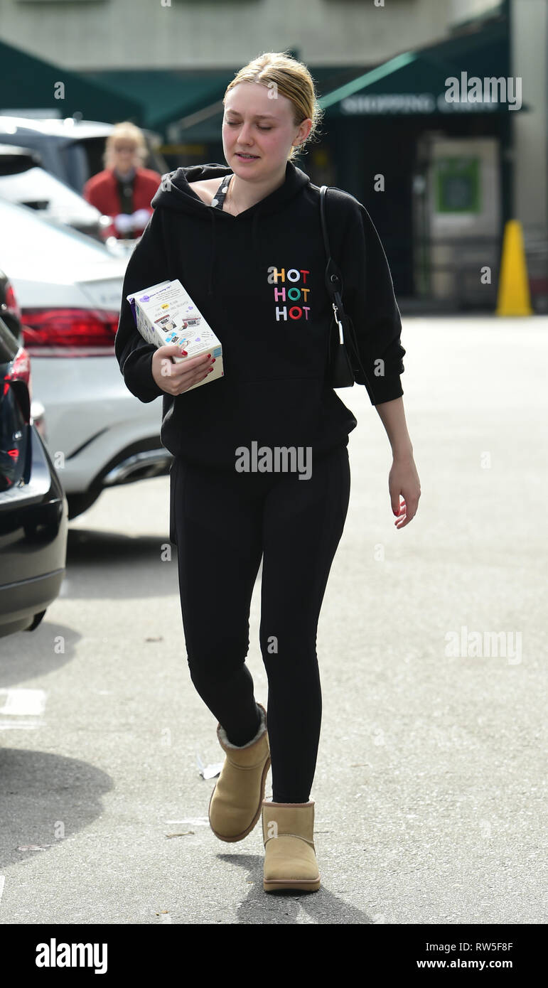 Dakota Fanning stops by Whole Foods Market with her grandmother after a ...