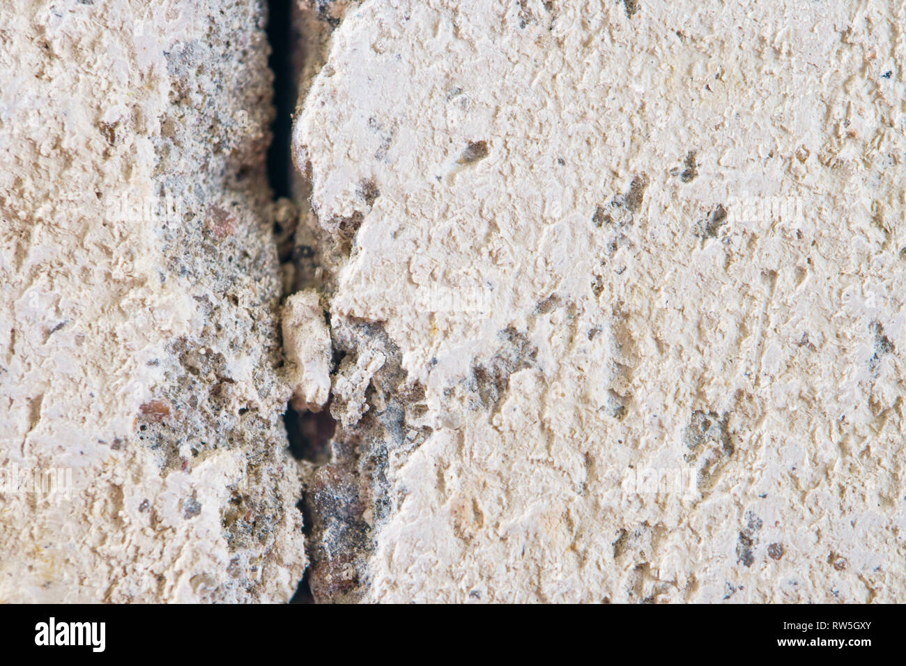 Destruction in Reinforced Concrete Construction. Defects at the ...