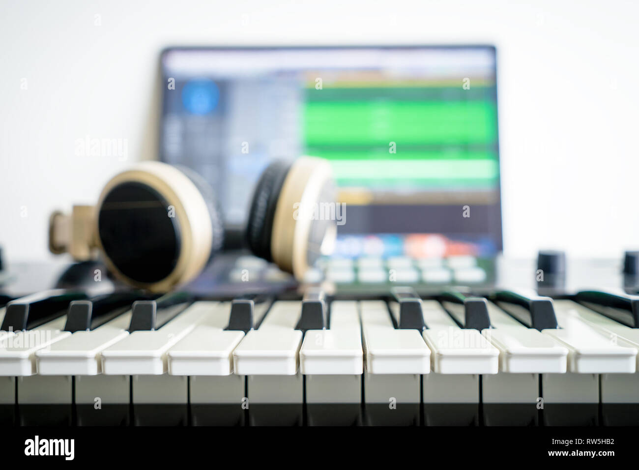 Remix station hi-res stock photography and images - Alamy