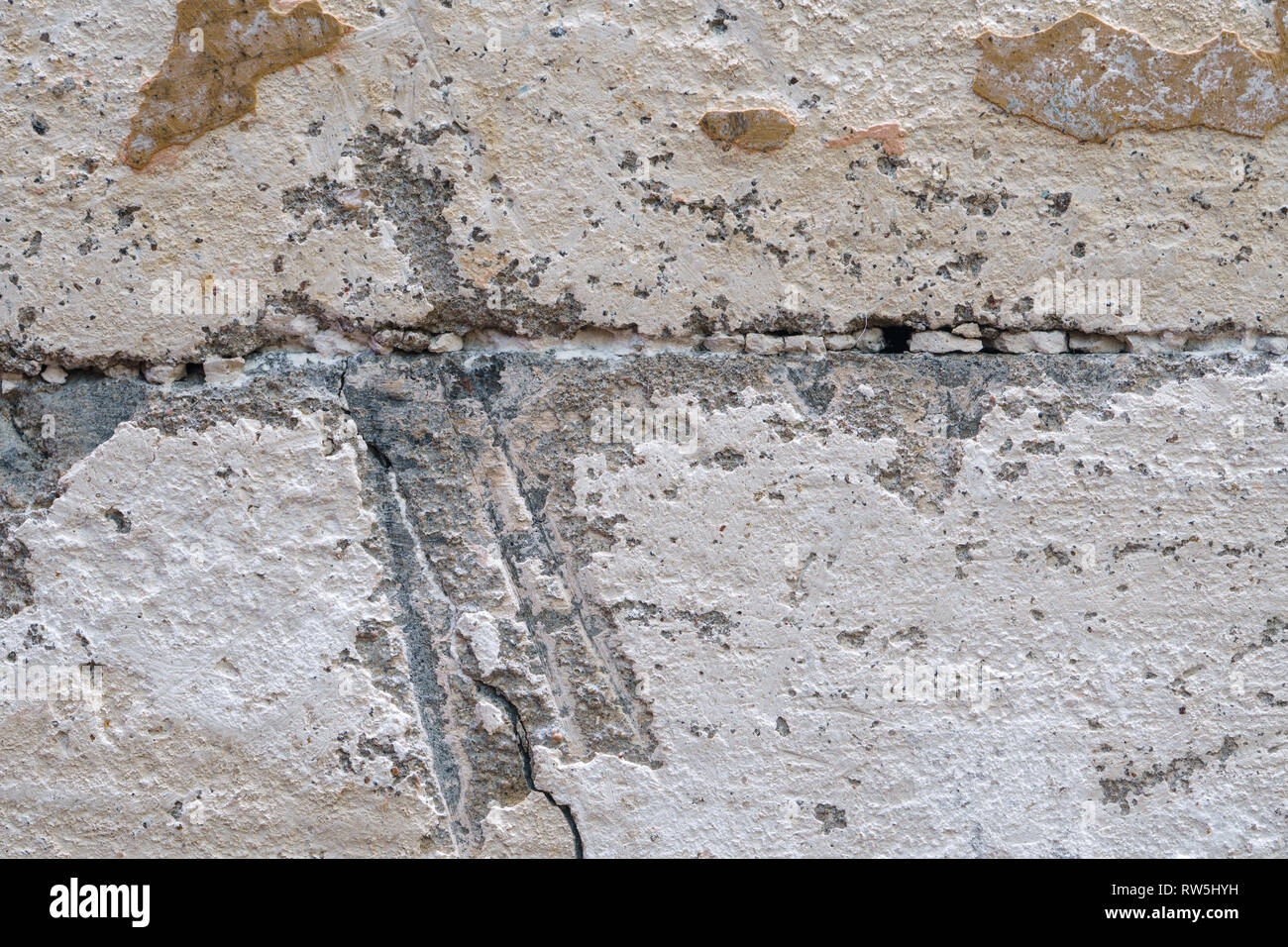 Destruction in Reinforced Concrete Construction. Defects at the ...